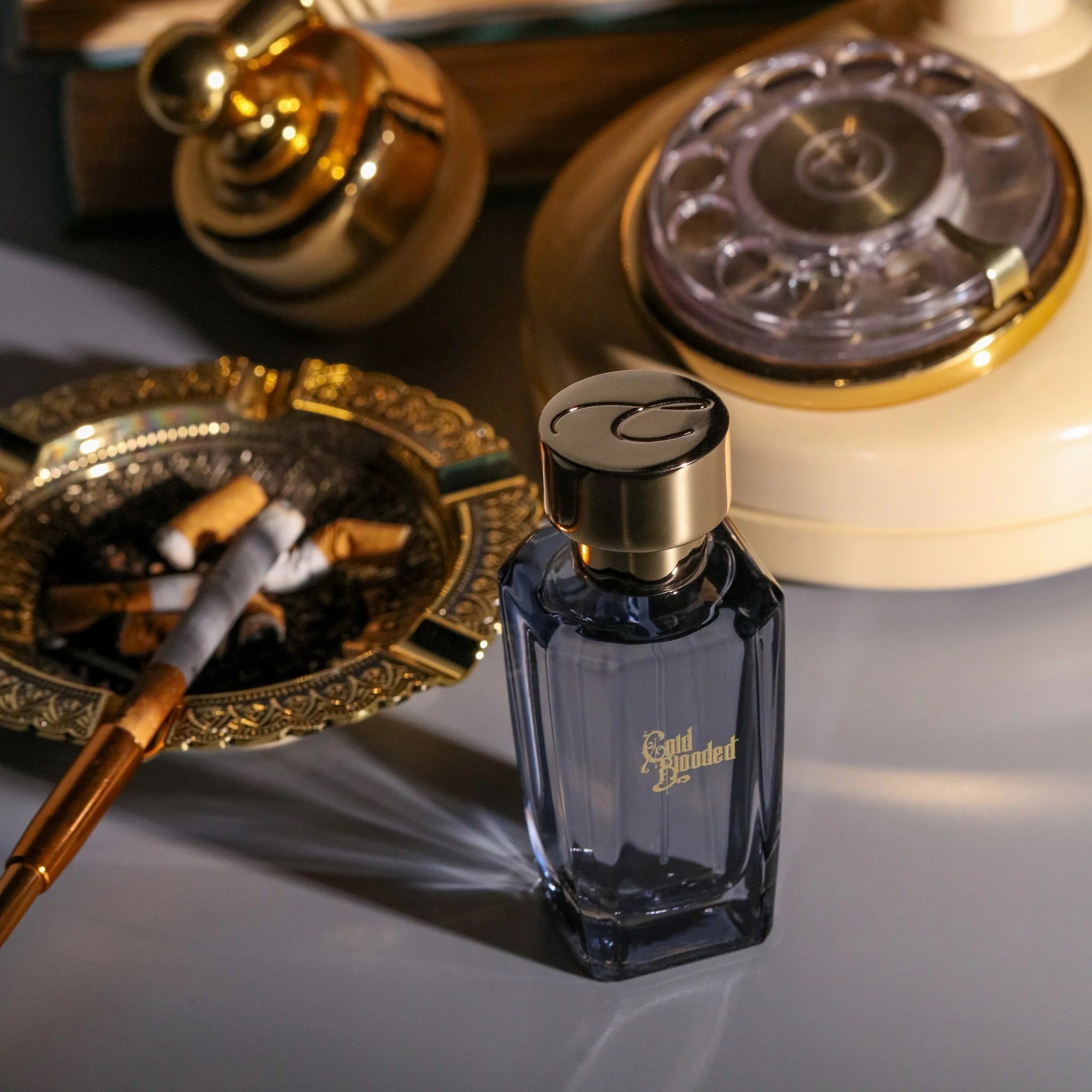 Curatrix – Ode To Perfume
