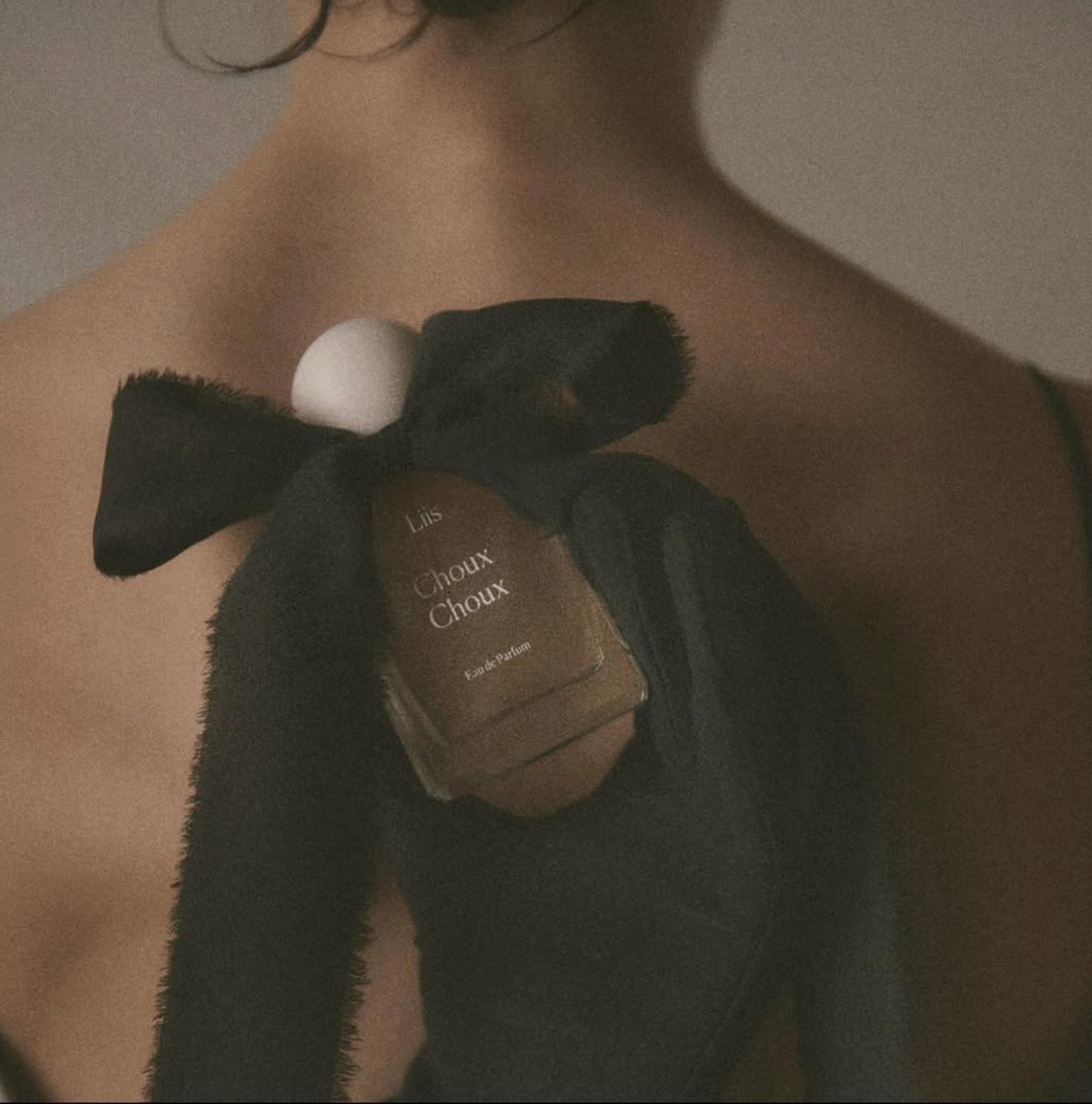 Liis – Ode To Perfume