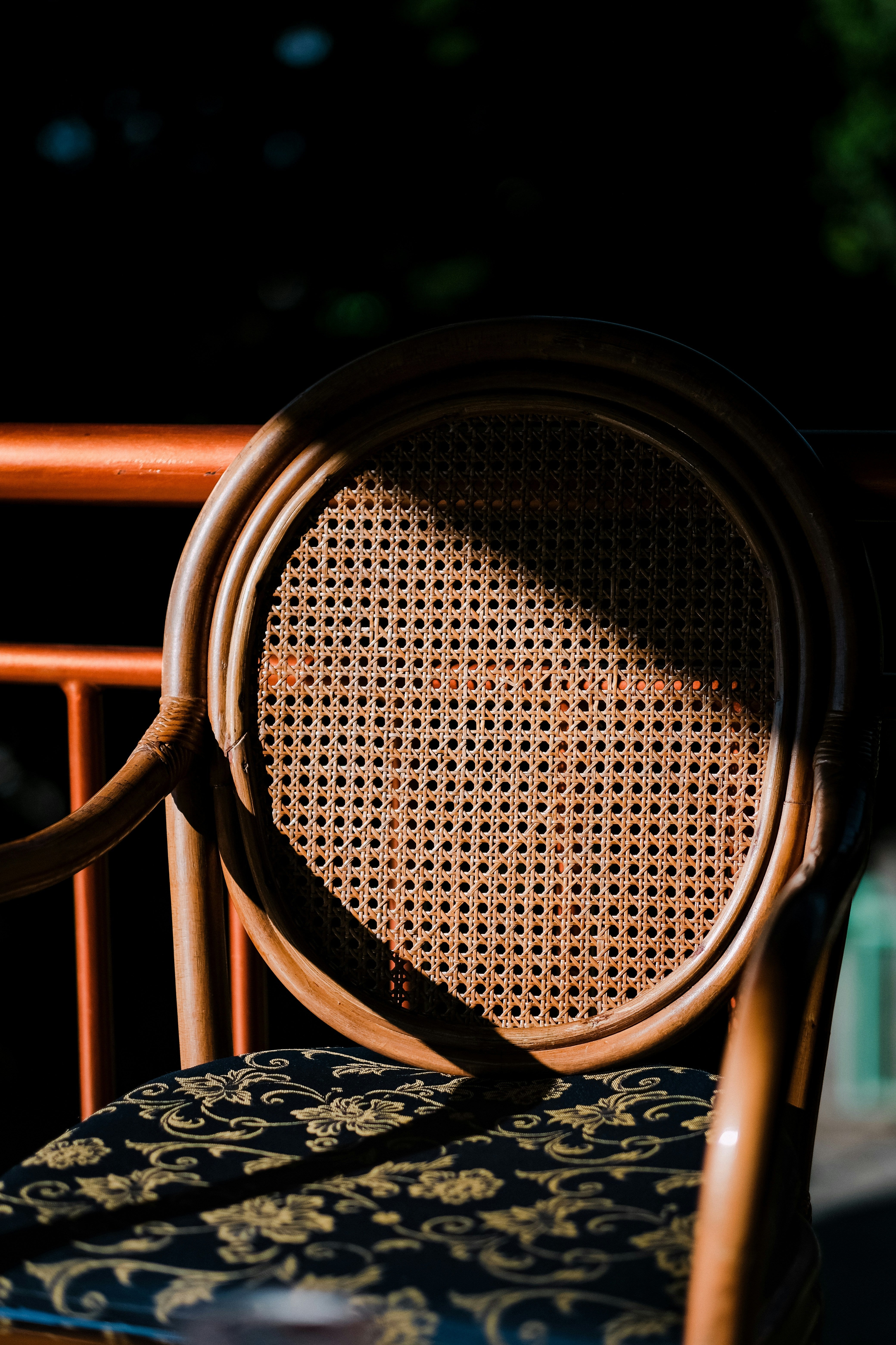 Your Grandpa's Chair – Ode To Perfume